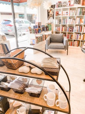 HELLO AGAIN BOOKS - Updated December 2025 - 21 Photos & 11 Reviews ...