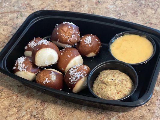 TOP NOSH STREET FOOD - Updated October 2025 - 11 Reviews - St ...