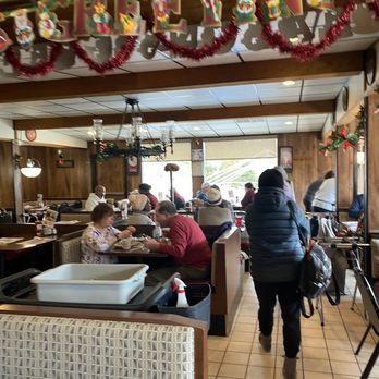 SCOTRUN DINER - Updated July 2025 - 116 Photos & 136 Reviews - 2576 Rte ...