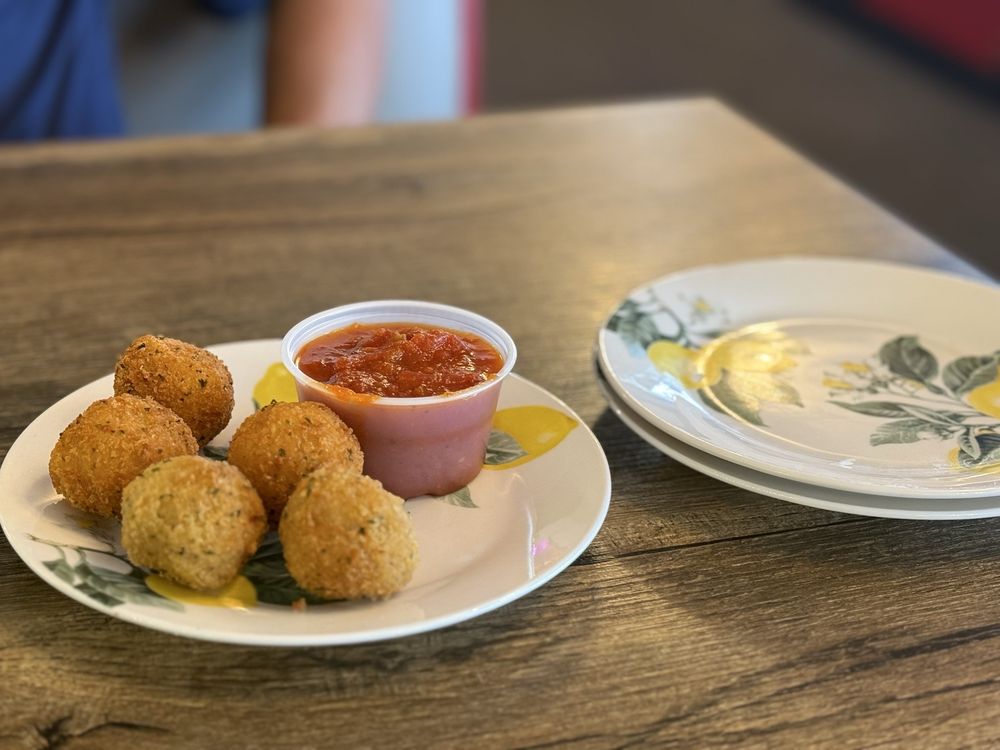 LADY LAKE PIZZA AND PASTA - Updated June 2026 - 26 Photos & 29 Reviews ...
