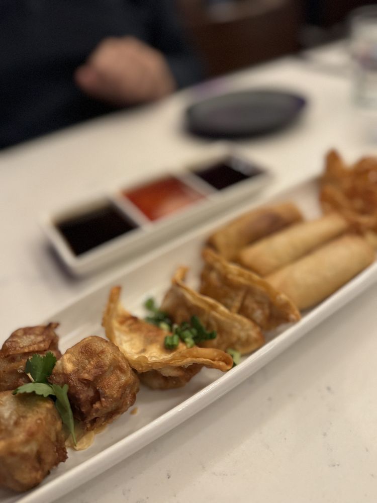 THE EASTERN PEAK - Updated December 2024 - 387 Photos & 488 Reviews ...