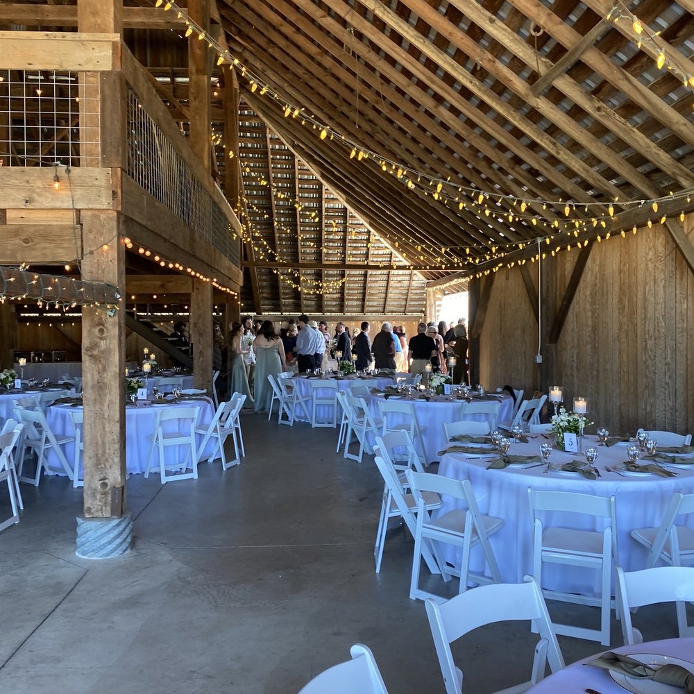 Rustic wedding venues in oregon | Beachweddingtips.com