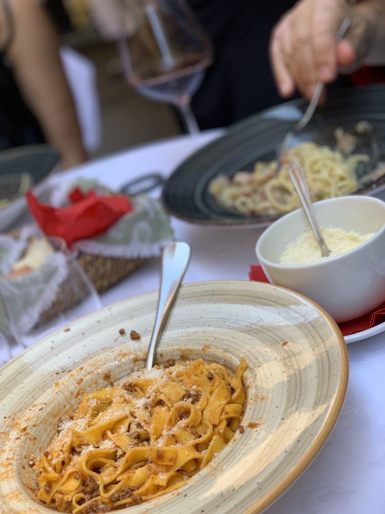 OSTERIA LE LOGGE - 104 Photos & 32 Reviews - Via del Porrione 33, Siena ...