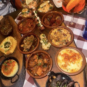 BODEGA BIARRITZ 1881 - Updated October 2025 - 295 Photos & 142 Reviews ...