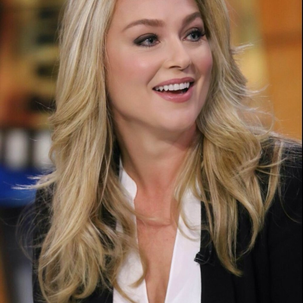 Angelique Fox's Instagram, Twitter & Facebook on IDCrawl