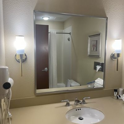 ALL AMERICAN INN - Updated January 2026 - 29 Photos & 38 Reviews - 2786 ...