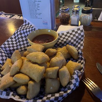 TREE GUYS PIZZA PUB - Updated December 2025 - 229 Photos & 210 Reviews ...