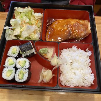 SUSHI BROADWAY - Updated May 2025 - 87 Photos & 27 Reviews - 2549 Santa ...