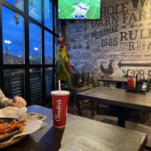 CLUCKER’S CHARCOAL CHICKEN - 250 Photos & 259 Reviews - 405 Sheridan Rd ...