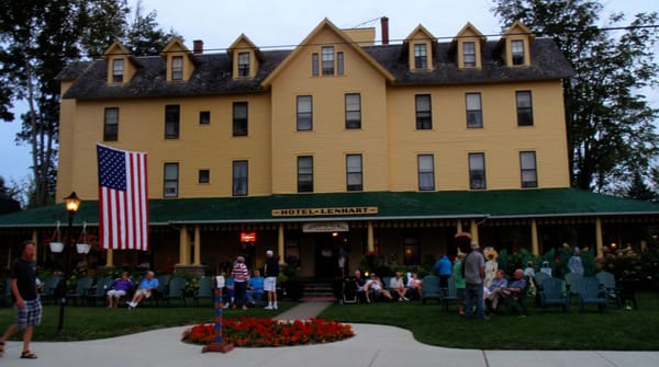 HOTEL LENHART - Updated November 2025 - 15 Photos & 15 Reviews - 20 ...