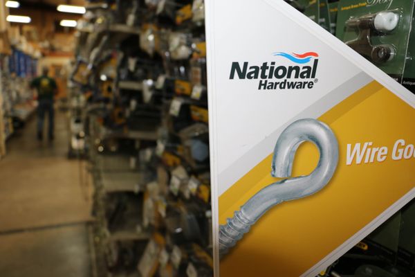 SPARR BUILDING AND FARM SUPPLY - 134 Photos - 13033 NE Jacksonville Rd ...