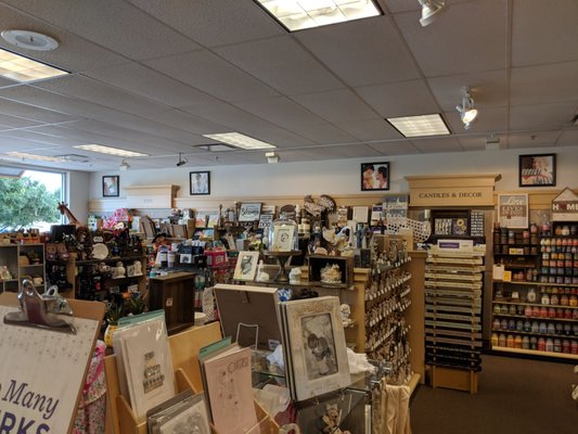 AMY’S HALLMARK SHOP - 10 Photos - 5347 W Loop 1604 N, San Antonio ...