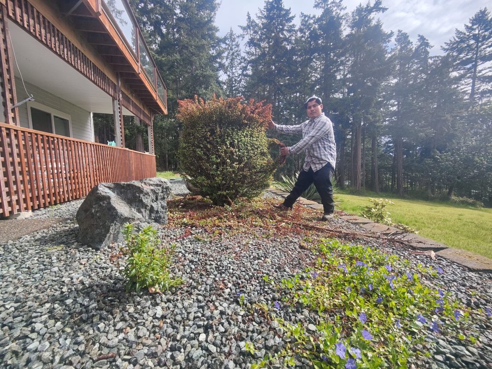 EAGLE LANDSCAPING - Updated October 2025 - 116 NE Barron Dr, Oak Harbor, Washington ...