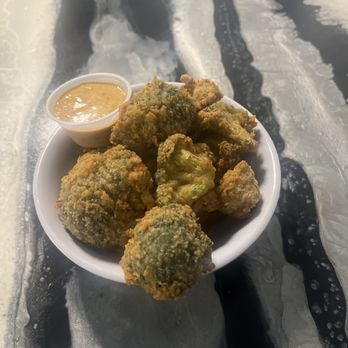 THE EPICUREAN TABLE - Updated December 2025 - 62 Photos & 32 Reviews ...