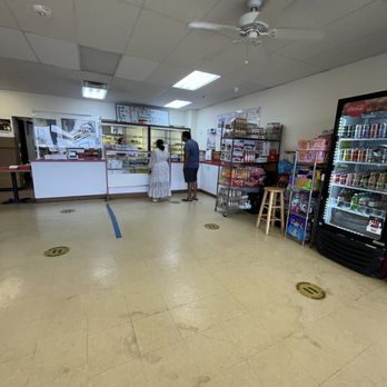 MAX’S DONUT SHOP - Updated December 2025 - 190 Photos & 354 Reviews ...