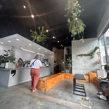 CAFE COMMA - Updated June 2024 - 1625 Photos & 278 Reviews - 3621 ...