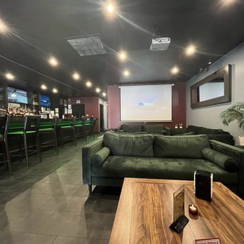 HAPPY RABBIT - Updated October 2025 - 79 Photos & 65 Reviews - 5248 Van ...