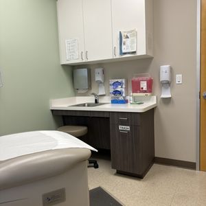 MICHAEL YU, MD - Updated August 2025 - 28 Reviews - 3333 Skypark Dr ...