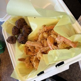 FISHBONE SEAFOOD WOODLAND HILLS - Updated November 2024 - 135 Photos ...