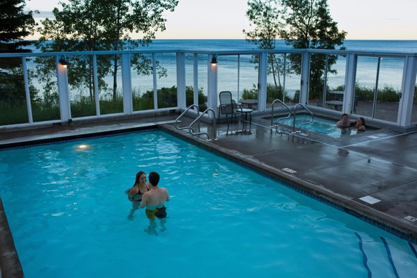 BLUEFIN BAY ON LAKE SUPERIOR - 80 Photos & 43 Reviews - 7192 W Hwy 61 ...