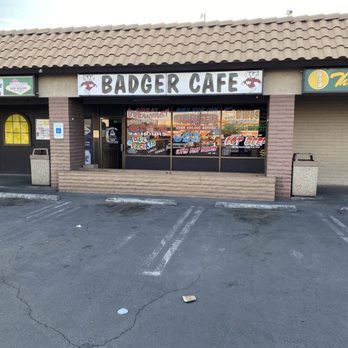 BADGER CAFE - Updated December 2025 - 361 Photos & 294 Reviews - 1801 E ...