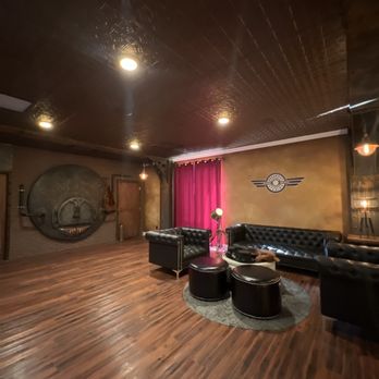 BREAKOUT STUDIOS - Updated April 2025 - 55 Photos & 152 Reviews - 99 N ...