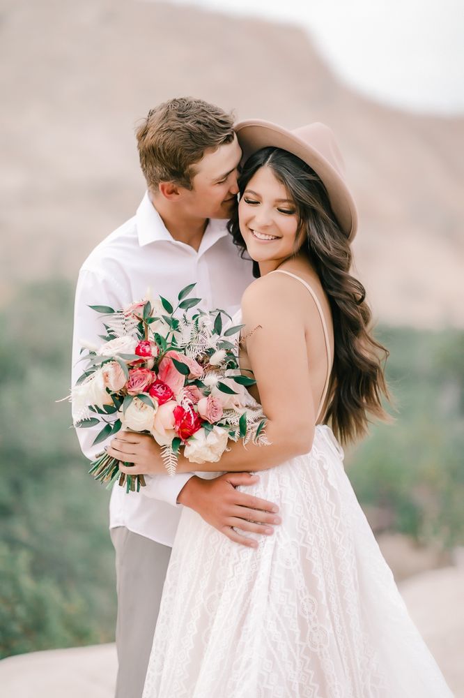 LAURA ELIZABETH PHOTOGRAPHY - Updated March 2025 - 29 Photos - Grand ...