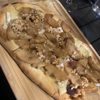 DEMETRIS WOODSTONE TAVERNA - 578 Photos & 600 Reviews - 101 Main St ...