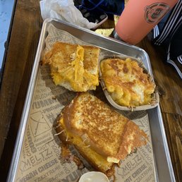 MELTZ EXTREME GRILLED CHEESE - Updated August 2024 - 548 Photos & 825 ...