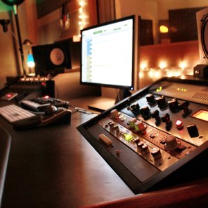 STAGE RED STUDIOS - Updated April 2025 - 30 Photos - 105 W Alameda Ave ...