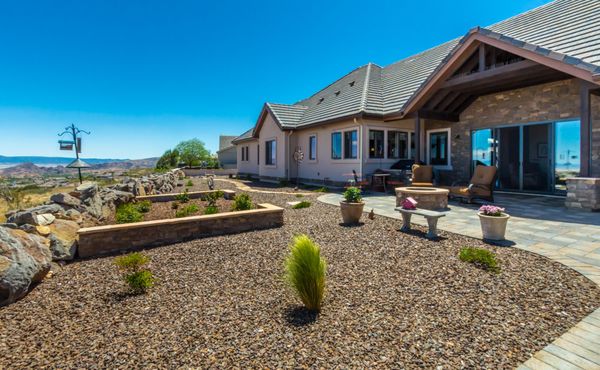 LAURA SPAETH - PRESCOTT REAL ESTATE - Updated May 2025 - 36 Photos ...