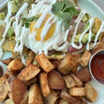 THE ELEANOR - Updated June 2024 - 255 Photos & 203 Reviews - 3207 N ...