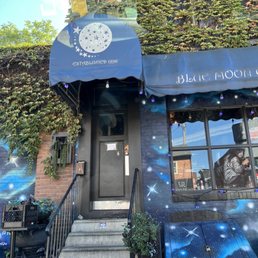 BLUE MOON CAFE - Updated December 2025 - 2697 Photos & 2743 Reviews ...