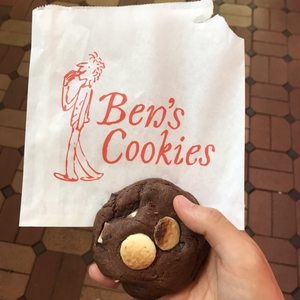 BEN’S COOKIES - 90 Photos & 155 Reviews - Bakeries - 13A The Piazza ...