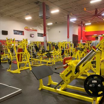 RETRO FITNESS - Updated December 2025 - 107 Photos & 88 Reviews - 100 ...