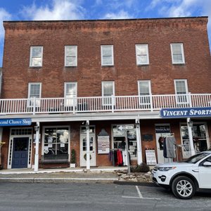 FAVARH THRIFT SHOP - Updated August 2025 - 56 Photos & 11 Reviews - 250 ...