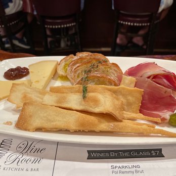 THE WINE AND SPIRITS KITCHEN - Updated January 2025 - 889 Photos & 456 ...