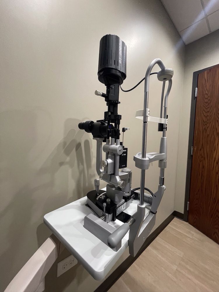 WHEATON EYE CLINIC - Updated January 2026 - 610 S Randall Rd, St ...