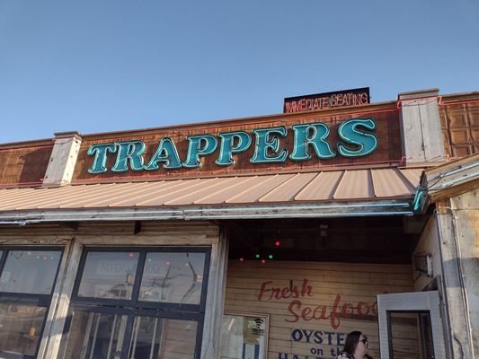 TRAPPER’S FISHCAMP & GRILL - Updated July 2025 - 657 Photos & 489 ...