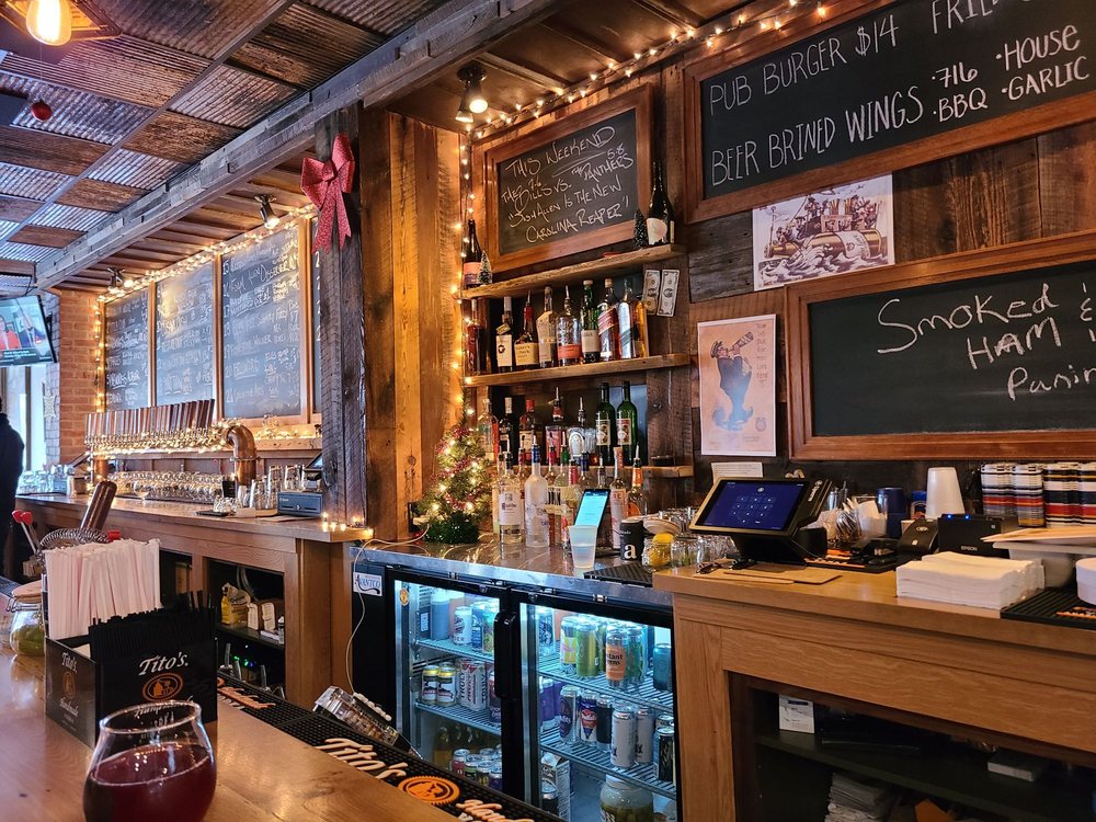 MOOR ROOM - Updated July 2025 - 56 Photos & 24 Reviews - 1535 Hertel ...