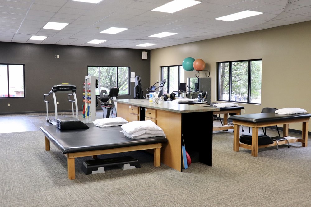 STAR PHYSICAL THERAPY - Updated October 2025 - 24 Photos - 211 Bedford ...