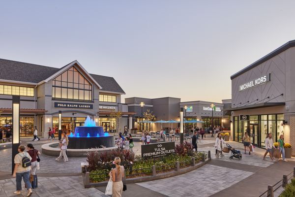TULSA PREMIUM OUTLETS - Updated December 2025 - 22 Photos & 10 Reviews ...
