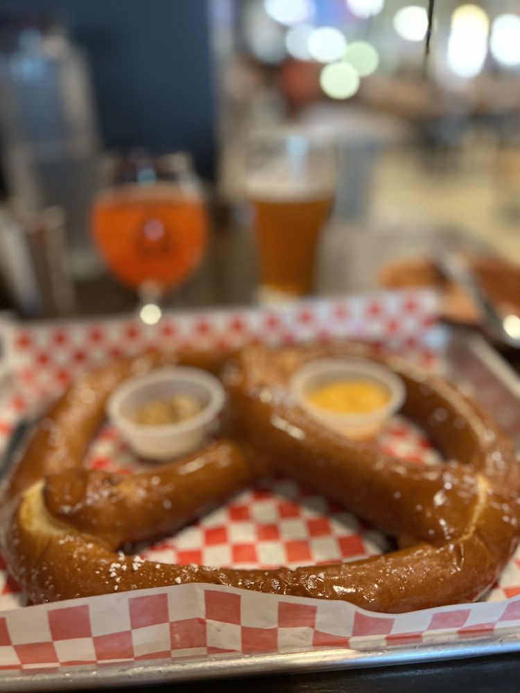 THE HALL BY BEER LAB HI - Updated October 2024 - 931 Photos & 245 ...