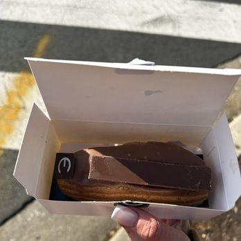 ECLAIRONS - Updated June 2025 - 490 Photos & 186 Reviews - 1737 Wilson ...