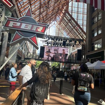 FOURTH STREET LIVE! - Updated December 2025 - 335 Photos & 122 Reviews ...