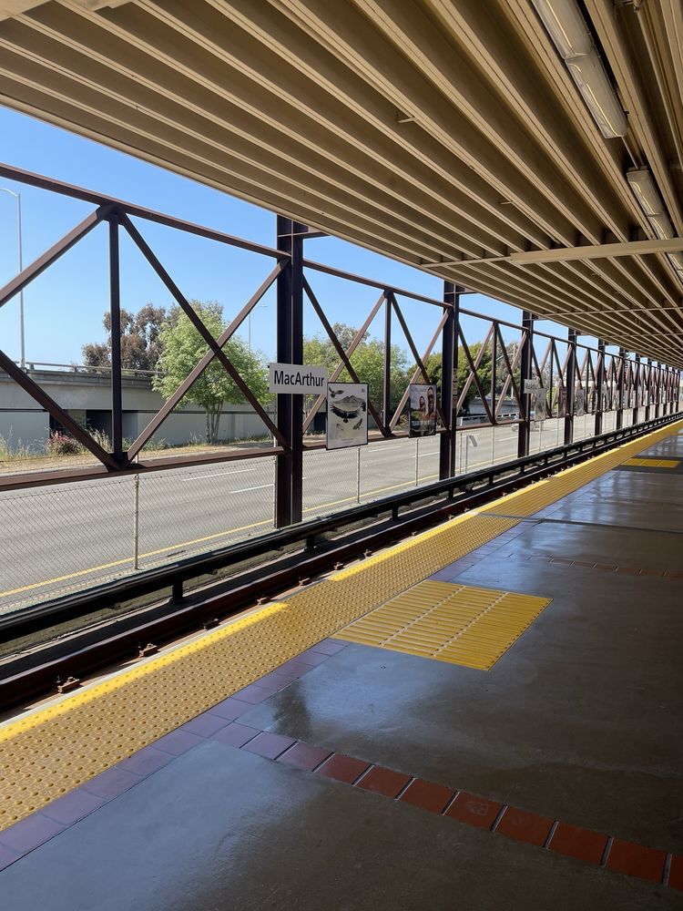 BART - MACARTHUR STATION - Updated December 2025 - 164 Photos & 116 ...