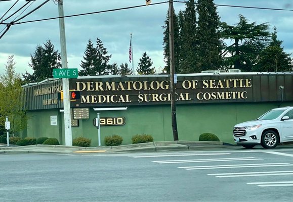 DERMATOLOGY OF SEATTLE - Updated December 2025 - 34 Photos & 94 Reviews ...