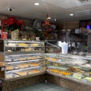 LONG’S FAMILY PASTRY - 846 Photos & 394 Reviews - 715 N Spring St, Los ...