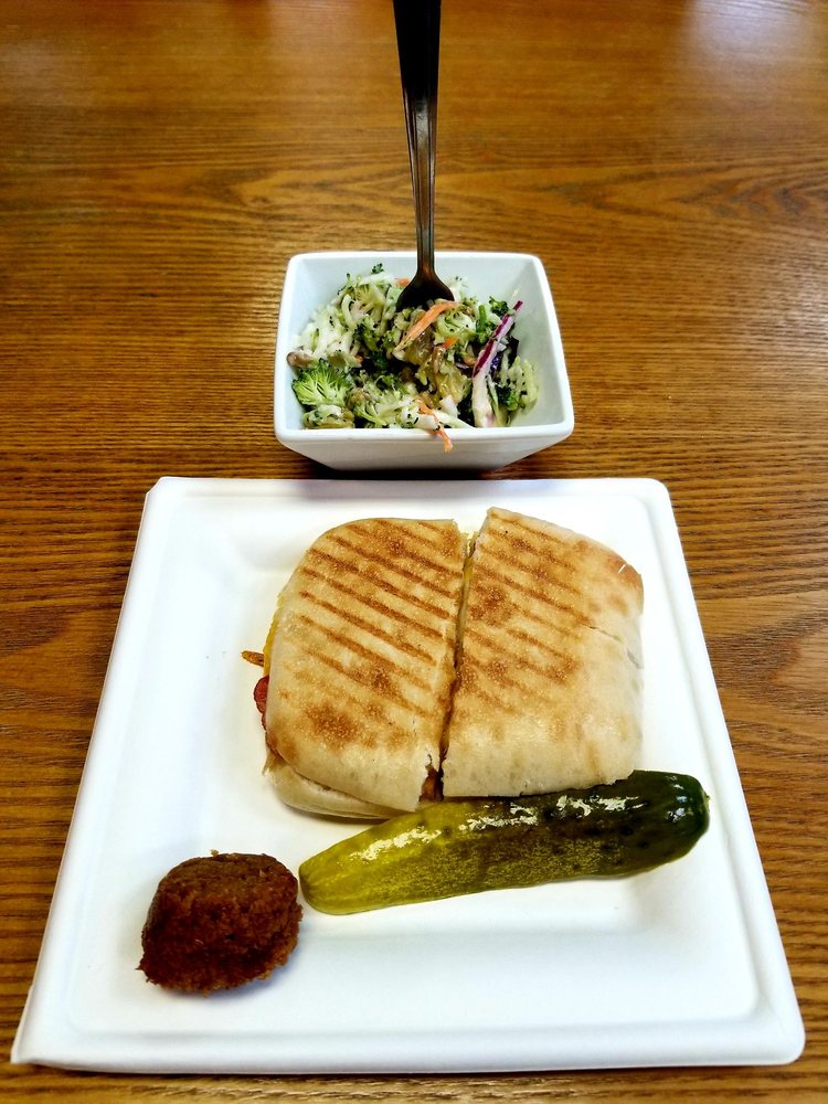 LITTLE BROTHER’S BISTRO & CAFE - 28 Photos & 32 Reviews - 123 W Lamar ...