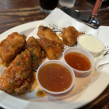 OUTPUT LOUNGE & SPORTS BAR - Updated March 2025 - 294 Photos & 493 ...